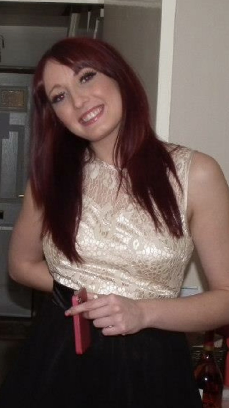 Laura Dakin | Never too young | Bowel Cancer UK